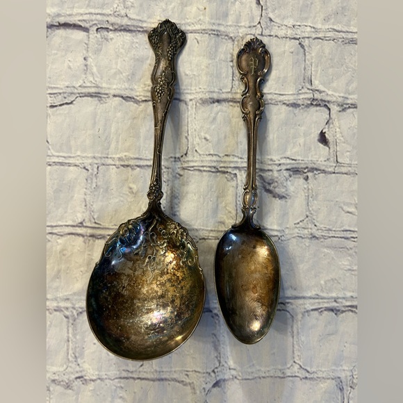 Vintage | Dining | Vintage 2 Embossed Crest Silver Plated Grape Spoons ...